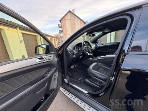 Melns Mercedes-Benz GLE 43 AMG 2018 Rīga, ar dzinēja tilpumu 3.00 L un nobraukumu 235 tūkst. km par 28000 €, foto 10 vietnē AUTOMOTO.COM.LV