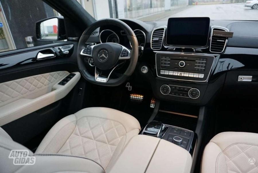 Melns Mercedes-Benz GLE 43 AMG 2019 Klaipėda, ar dzinēja tilpumu 3.00 L un nobraukumu 182 tūkst. km par 33499 €, foto 4 vietnē AUTOMOTO.COM.LV