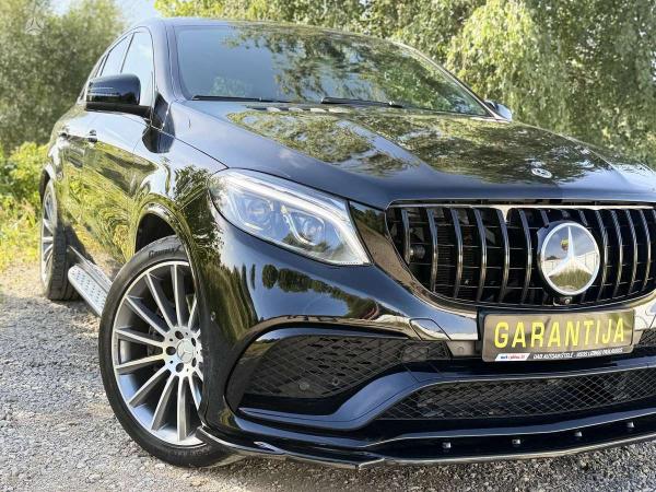 Black Mercedes-Benz GLE 43 AMG 2019 in Siauliai, with an engine capacity of 3.00 L and mileage of 120 thousand km for 38000 €, photo 3 on AUTOMOTO.COM.LV