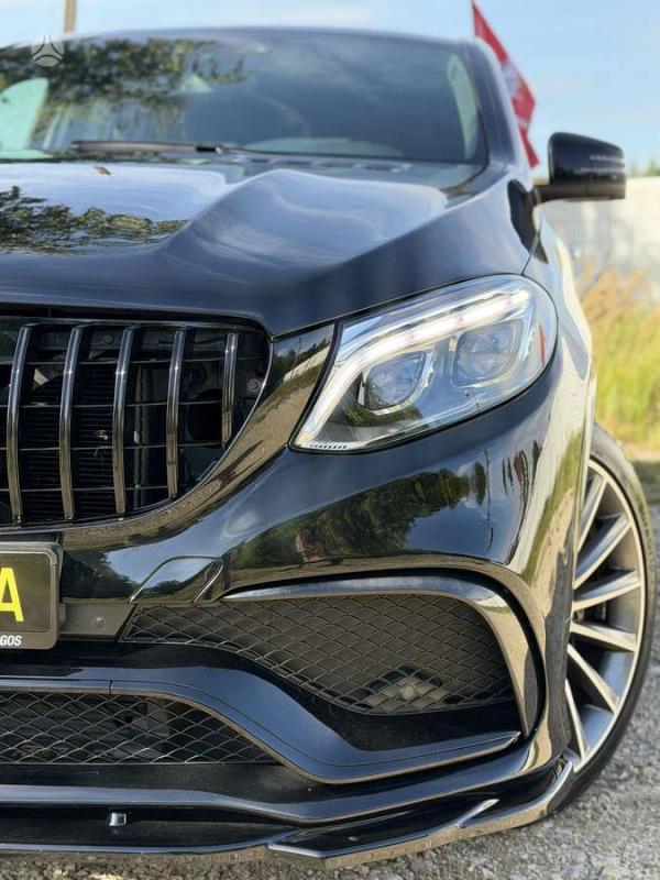 Black Mercedes-Benz GLE 43 AMG 2019 in Siauliai, with an engine capacity of 3.00 L and mileage of 120 thousand km for 38000 €, photo 7 on AUTOMOTO.COM.LV