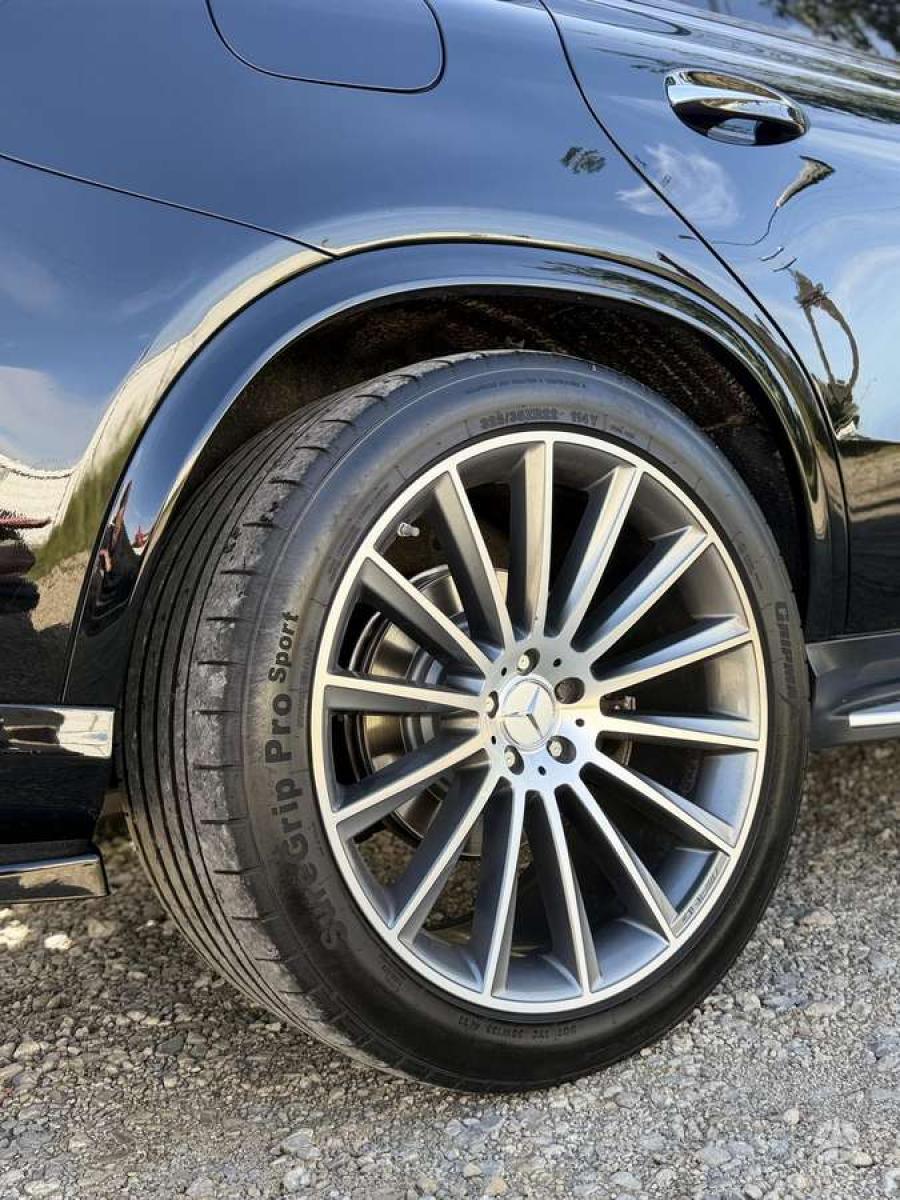 Melns Mercedes-Benz GLE 43 AMG 2019 Šauļi, ar dzinēja tilpumu 3.00 L un nobraukumu 120 tūkst. km par 38000 €, foto 17 vietnē AUTOMOTO.COM.LV
