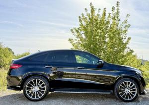Melns Mercedes-Benz GLE 43 AMG 2019 Šauļi, ar dzinēja tilpumu 3.00 L un nobraukumu 120 tūkst. km par 38000 €, foto 18 vietnē AUTOMOTO.COM.LV