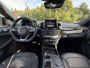 Melns Mercedes-Benz GLE 43 AMG 2019 Šauļi, ar dzinēja tilpumu 3.00 L un nobraukumu 120 tūkst. km par 38000 €, foto 31 vietnē AUTOMOTO.COM.LV