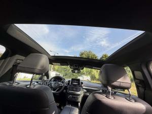 Melns Mercedes-Benz GLE 43 AMG 2019 Šauļi, ar dzinēja tilpumu 3.00 L un nobraukumu 120 tūkst. km par 38000 €, foto 34 vietnē AUTOMOTO.COM.LV