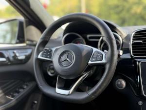 Melns Mercedes-Benz GLE 43 AMG 2019 Šauļi, ar dzinēja tilpumu 3.00 L un nobraukumu 120 tūkst. km par 38000 €, foto 35 vietnē AUTOMOTO.COM.LV