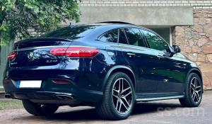 Синий Мерседес GLE 43 AMG 2018 в Рига, объемом двигателя 3.00 л и пробегом 155 тыс. км за 31400 €, фото  на AUTOMOTO.COM.LV
