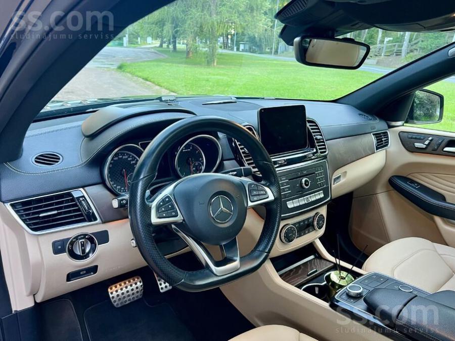 Синий Мерседес GLE 43 AMG 2018 в Рига, объемом двигателя 3.00 л и пробегом 155 тыс. км за 31400 €, фото 9 на AUTOMOTO.COM.LV
