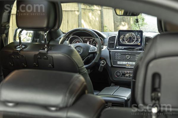 Серый Мерседес GLE 43 AMG 2017 в Рига, объемом двигателя 3.00 л и пробегом 152 тыс. км за 33900 €, фото 9 на AUTOMOTO.COM.LV