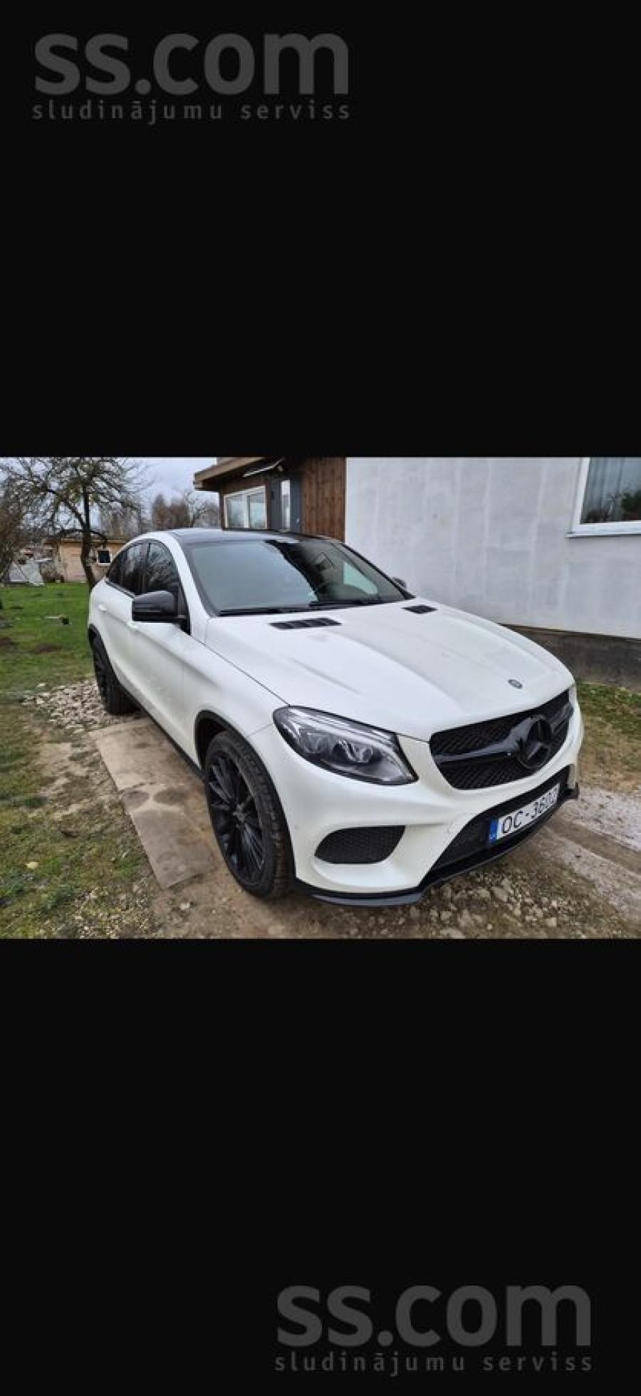 White Mercedes-Benz GLE 43 AMG 2017 in Riga, with an engine capacity of 3.00 L and mileage of 301 thousand km for 23500 €, photo 3 on AUTOMOTO.COM.LV