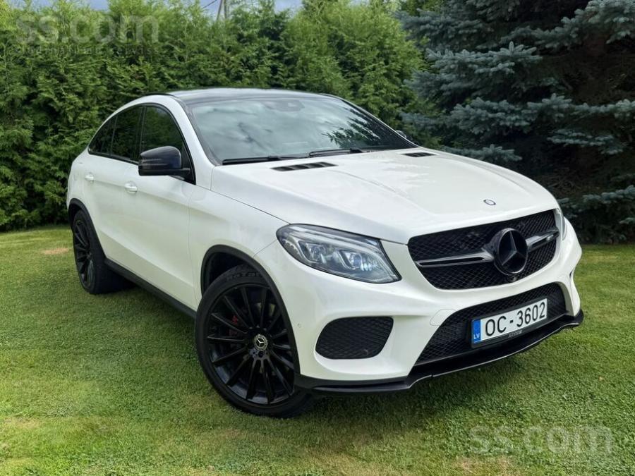 Белый Мерседес GLE 43 AMG 2017 в Рига, объемом двигателя 3.00 л и пробегом 290 тыс. км за 25500 €, фото 4 на AUTOMOTO.COM.LV