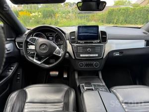 Белый Мерседес GLE 43 AMG 2017 в Рига, объемом двигателя 3.00 л и пробегом 290 тыс. км за 25500 €, фото 8 на AUTOMOTO.COM.LV