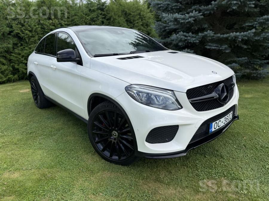 Белый Мерседес GLE 43 AMG 2017 в Рига, объемом двигателя 3.00 л и пробегом 295 тыс. км за 25500 €, фото 1 на AUTOMOTO.COM.LV
