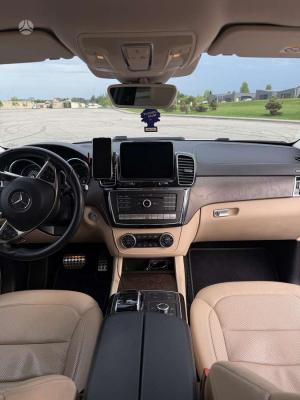 Balts Mercedes-Benz GLE 43 AMG 2017 Viļņa, ar dzinēja tilpumu 3.00 L un nobraukumu 144 tūkst. km par 32000 €, foto 14 vietnē AUTOMOTO.COM.LV