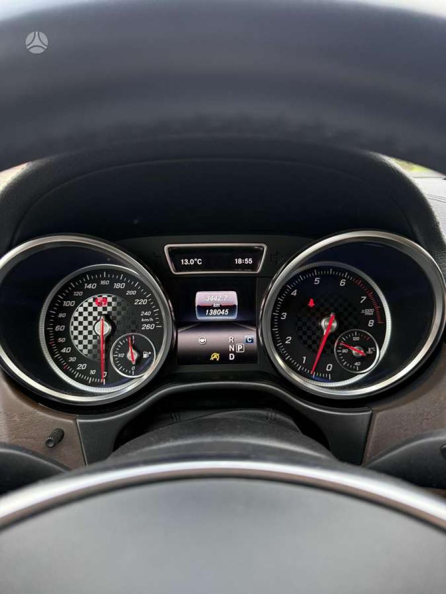 Balts Mercedes-Benz GLE 43 AMG 2017 Viļņa, ar dzinēja tilpumu 3.00 L un nobraukumu 144 tūkst. km par 32000 €, foto 15 vietnē AUTOMOTO.COM.LV