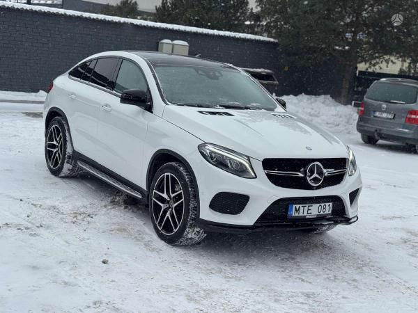 Balts Mercedes-Benz GLE 43 AMG 2019 Kauņa, ar dzinēja tilpumu 3.00 L un nobraukumu 98 tūkst. km par 31900 €, foto 3 vietnē AUTOMOTO.COM.LV