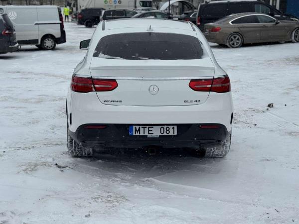 Balts Mercedes-Benz GLE 43 AMG 2019 Kauņa, ar dzinēja tilpumu 3.00 L un nobraukumu 98 tūkst. km par 31900 €, foto 6 vietnē AUTOMOTO.COM.LV