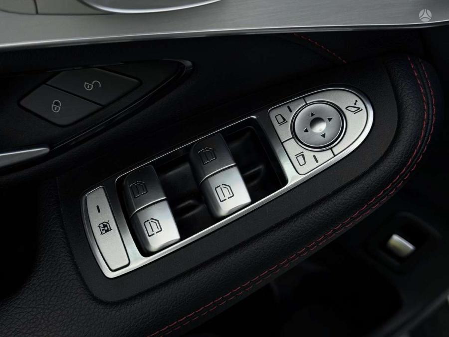 Белый Мерседес GLE 43 AMG 2023 в Вильнюс, объемом двигателя 3.00 л и пробегом 22 тыс. км за 46000 €, фото 23 на AUTOMOTO.COM.LV