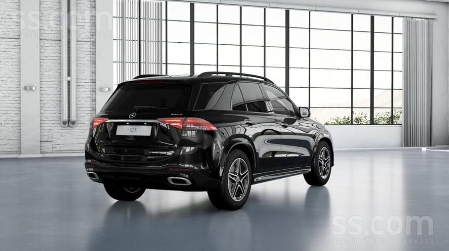 Black Mercedes-Benz GLE 450 AMG 2025 in Riga, with an engine capacity of 3.00 L and mileage of 17 thousand km for 76900 €, photo 5 on AUTOMOTO.COM.LV