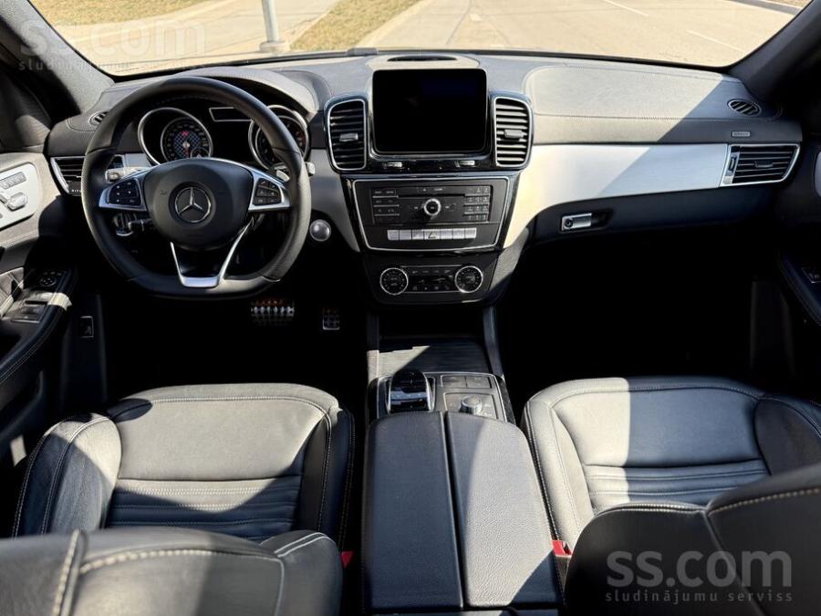 Black Mercedes-Benz GLE 450 AMG 2016 in Riga, with an engine capacity of 3.00 L and mileage of 221 thousand km for 28500 €, photo 19 on AUTOMOTO.COM.LV