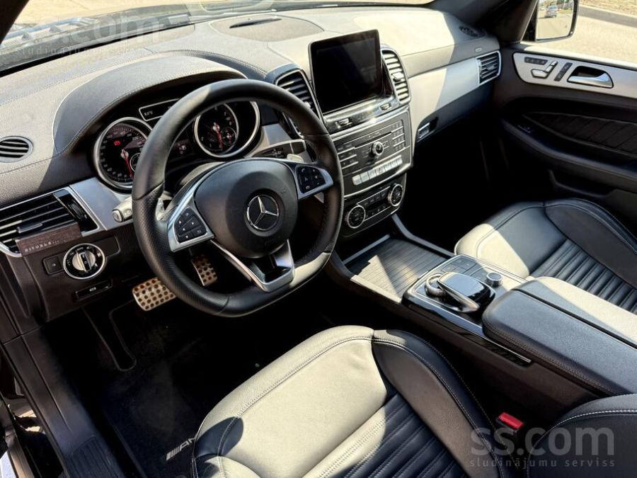 Black Mercedes-Benz GLE 450 AMG 2016 in Riga, with an engine capacity of 3.00 L and mileage of 221 thousand km for 28500 €, photo 22 on AUTOMOTO.COM.LV
