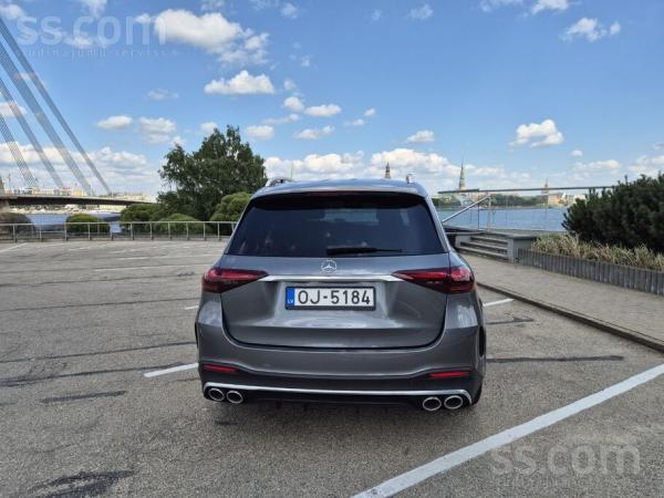 Серый Мерседес GLE 450 AMG 2024 в Рига, объемом двигателя 3.00 л и пробегом 31 тыс. км за 82500 €, фото 4 на AUTOMOTO.COM.LV