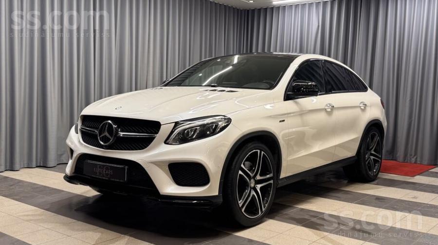 Balts Mercedes-Benz GLE 450 AMG 2016 Rīga, ar dzinēja tilpumu 3.00 L un nobraukumu 240 tūkst. km par 29990 €, foto 1 vietnē AUTOMOTO.COM.LV