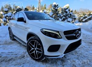 Белый Мерседес GLE 450 AMG 2016 в Рига, объемом двигателя 3.00 л и пробегом 186 тыс. км за 28500 €, фото  на AUTOMOTO.COM.LV