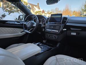 Белый Мерседес GLE 450 AMG 2016 в Рига, объемом двигателя 3.00 л и пробегом 186 тыс. км за 28500 €, фото 28 на AUTOMOTO.COM.LV