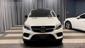 White Mercedes-Benz GLE 450 AMG 2016 in Riga, with an engine capacity of 3.00 L and mileage of 240 thousand km for 28490 €, photo 3 on AUTOMOTO.COM.LV