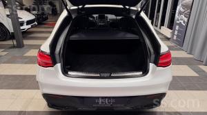 White Mercedes-Benz GLE 450 AMG 2016 in Riga, with an engine capacity of 3.00 L and mileage of 240 thousand km for 28490 €, photo 17 on AUTOMOTO.COM.LV