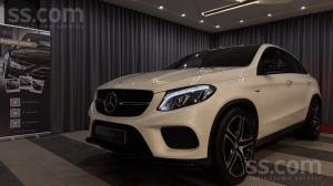 White Mercedes-Benz GLE 450 AMG 2016 in Riga, with an engine capacity of 3.00 L and mileage of 240 thousand km for 28490 €, photo 29 on AUTOMOTO.COM.LV