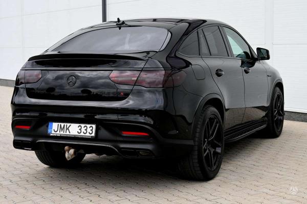 Black Mercedes-Benz gle-450 2016 in Kretinga, with an engine capacity of 3.00 L and mileage of 194 thousand km for 26999 €, photo 8 on AUTOMOTO.COM.LV