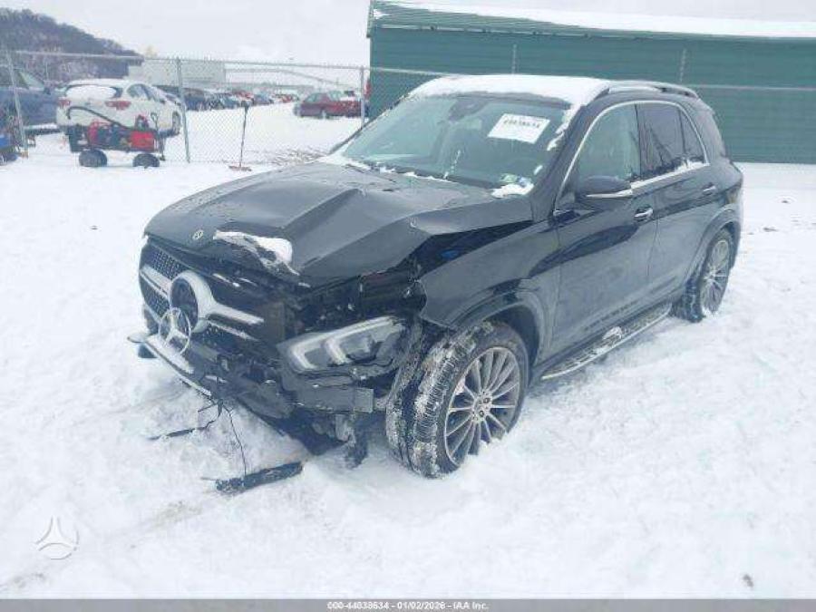 Melns Mercedes-Benz gle-450 2020 Klaipėda, ar dzinēja tilpumu 0.00 L un nobraukumu 54 tūkst. km par 19100 €, foto 2 vietnē AUTOMOTO.COM.LV