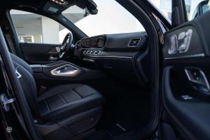 Black Mercedes-Benz gle-450 2021 in Vilnius, with an engine capacity of 3.00 L and mileage of 56 thousand km for 52900 €, photo 16 on AUTOMOTO.COM.LV