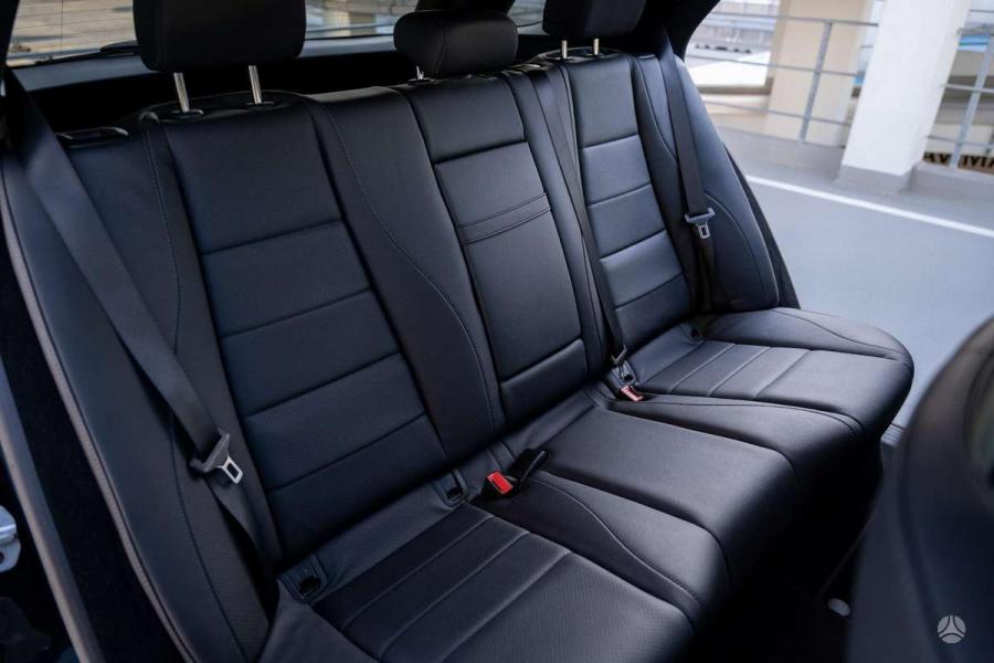 Black Mercedes-Benz gle-450 2021 in Vilnius, with an engine capacity of 3.00 L and mileage of 56 thousand km for 52900 €, photo 27 on AUTOMOTO.COM.LV