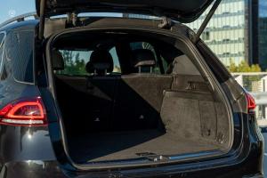 Black Mercedes-Benz gle-450 2021 in Vilnius, with an engine capacity of 3.00 L and mileage of 56 thousand km for 52900 €, photo 29 on AUTOMOTO.COM.LV