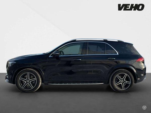 Black Mercedes-Benz gle-450 2022 in Vilnius, with an engine capacity of 3.00 L and mileage of 75 thousand km for 59900 €, photo 2 on AUTOMOTO.COM.LV