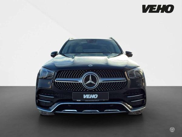 Black Mercedes-Benz gle-450 2022 in Vilnius, with an engine capacity of 3.00 L and mileage of 75 thousand km for 59900 €, photo 8 on AUTOMOTO.COM.LV