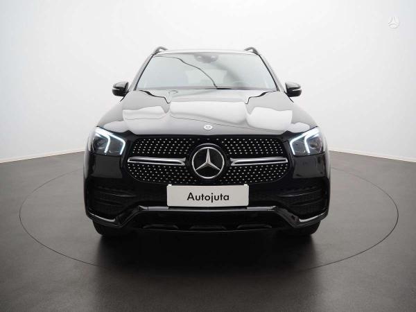 Черный Мерседес GLE 450 2022 в Вильнюс, объемом двигателя 3.00 л и пробегом 44 тыс. км за 80000 €, фото 3 на AUTOMOTO.COM.LV