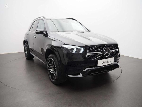 Черный Мерседес GLE 450 2022 в Вильнюс, объемом двигателя 3.00 л и пробегом 44 тыс. км за 80000 €, фото 4 на AUTOMOTO.COM.LV