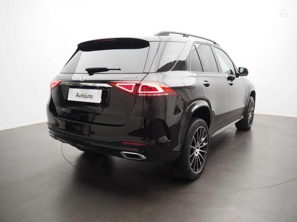 Черный Мерседес GLE 450 2022 в Вильнюс, объемом двигателя 3.00 л и пробегом 44 тыс. км за 80000 €, фото 5 на AUTOMOTO.COM.LV
