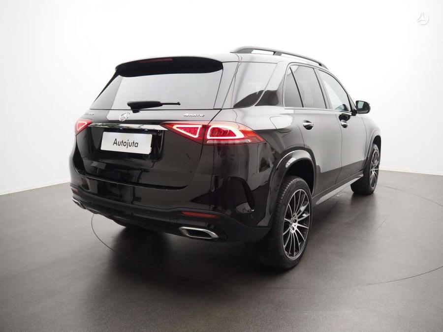 Черный Мерседес GLE 450 2022 в Вильнюс, объемом двигателя 3.00 л и пробегом 44 тыс. км за 80000 €, фото 5 на AUTOMOTO.COM.LV