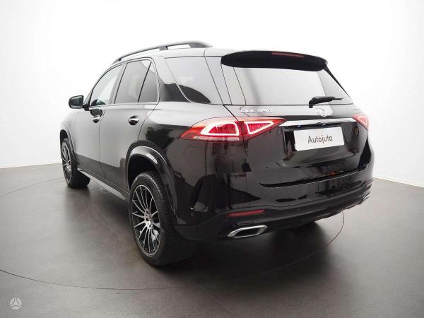 Черный Мерседес GLE 450 2022 в Вильнюс, объемом двигателя 3.00 л и пробегом 44 тыс. км за 80000 €, фото 7 на AUTOMOTO.COM.LV