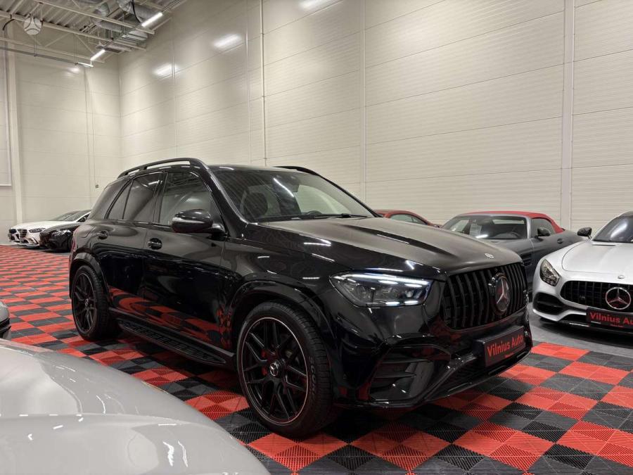 Black Mercedes-Benz gle-450 2023 in Vilnius, with an engine capacity of 3.00 L and mileage of 20 thousand km for 64990 €, photo 3 on AUTOMOTO.COM.LV