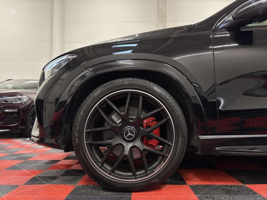 Black Mercedes-Benz gle-450 2023 in Vilnius, with an engine capacity of 3.00 L and mileage of 20 thousand km for 64990 €, photo 9 on AUTOMOTO.COM.LV