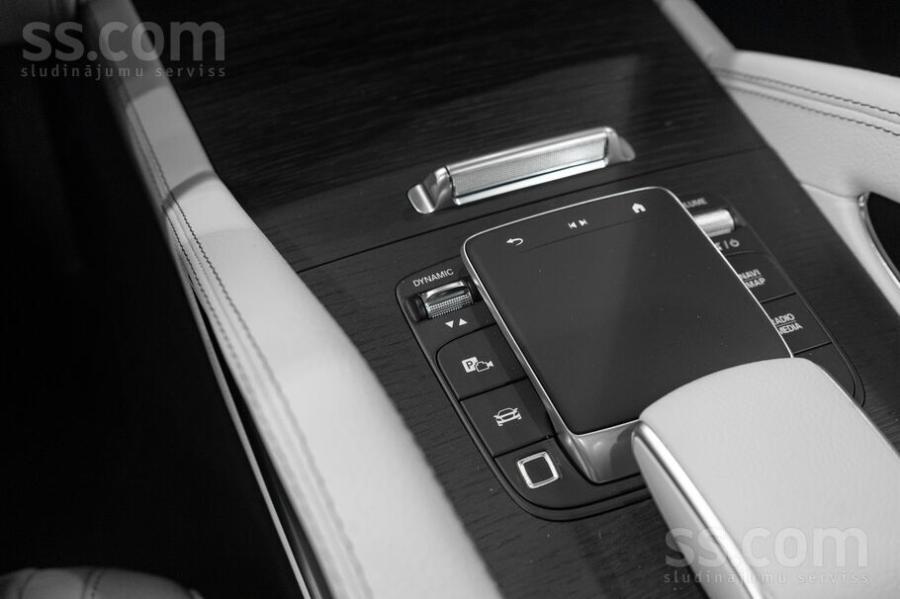 Черный Мерседес GLE 450 2026 в Рига, объемом двигателя 3.00 л и пробегом 39 тыс. км за 101000 €, фото 32 на AUTOMOTO.COM.LV