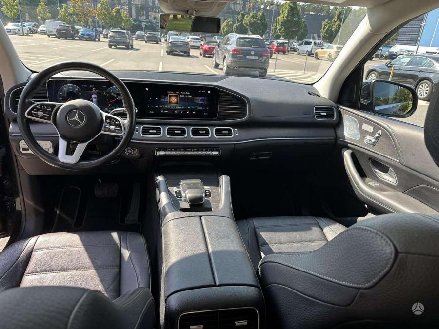 Melns Mercedes-Benz gle-450 2019 Viļņa, ar dzinēja tilpumu 3.00 L un nobraukumu 125 tūkst. km par 49005 €, foto 7 vietnē AUTOMOTO.COM.LV