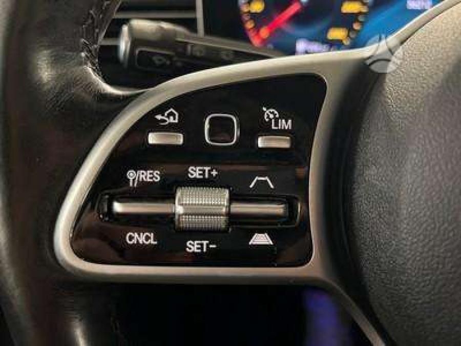 Melns Mercedes-Benz gle-450 2019 Viļņa, ar dzinēja tilpumu 3.00 L un nobraukumu 125 tūkst. km par 49005 €, foto 8 vietnē AUTOMOTO.COM.LV