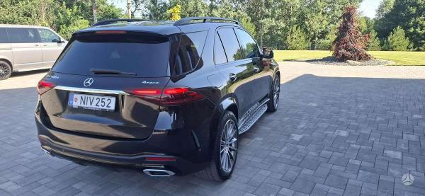 Melns Mercedes-Benz gle-450 2025 Kelmė, ar dzinēja tilpumu 3.00 L un nobraukumu 64 tūkst. km par 82000 €, foto 2 vietnē AUTOMOTO.COM.LV
