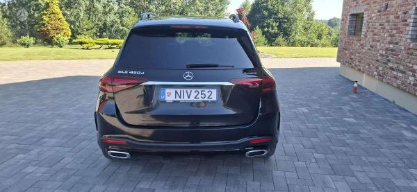 Melns Mercedes-Benz gle-450 2025 Kelmė, ar dzinēja tilpumu 3.00 L un nobraukumu 64 tūkst. km par 82000 €, foto 5 vietnē AUTOMOTO.COM.LV